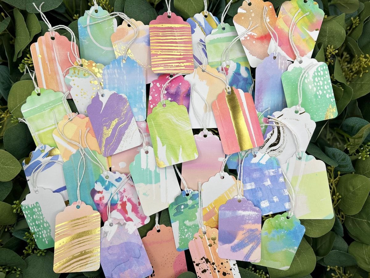 15 Brilliant Crafts to Make With Old Greeting Cards – Hobby Lesson